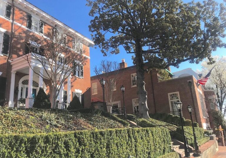 Google’s Eric Schmidt Buys Jackie House | The Georgetowner